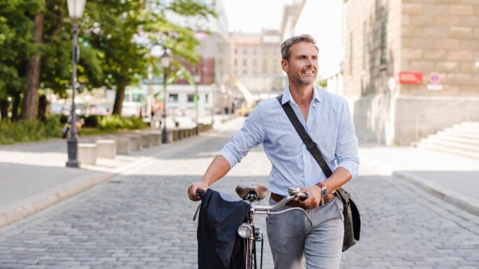 Fitness Breaks: How to Stay Active at Work | Calm Health Fitness Breaks: How to Stay Active at Work | Calm Health